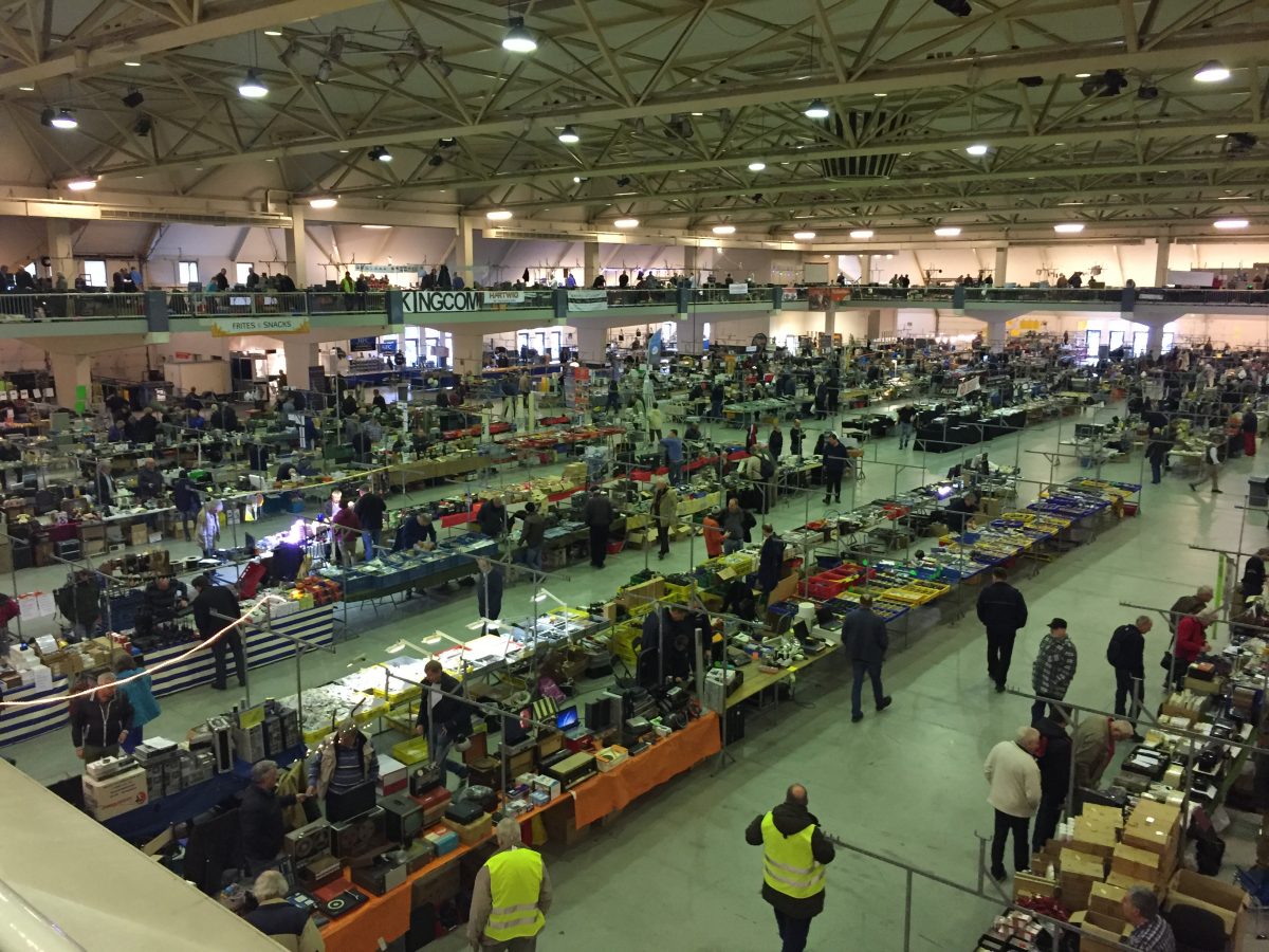 DVMEGA Cast at the Landelijke Radio Vlooienmarkt Rosmalen. – DVMEGA